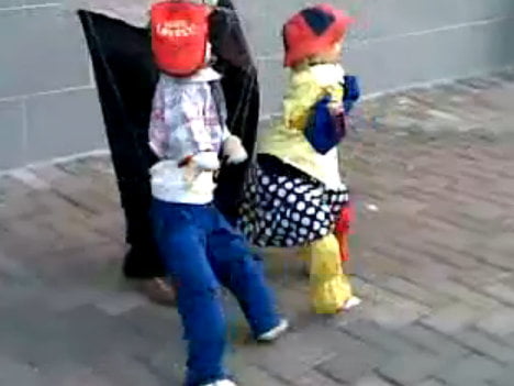 Another Contributor’s Entry: Best Street Puppet Dance Show Ever | The ...